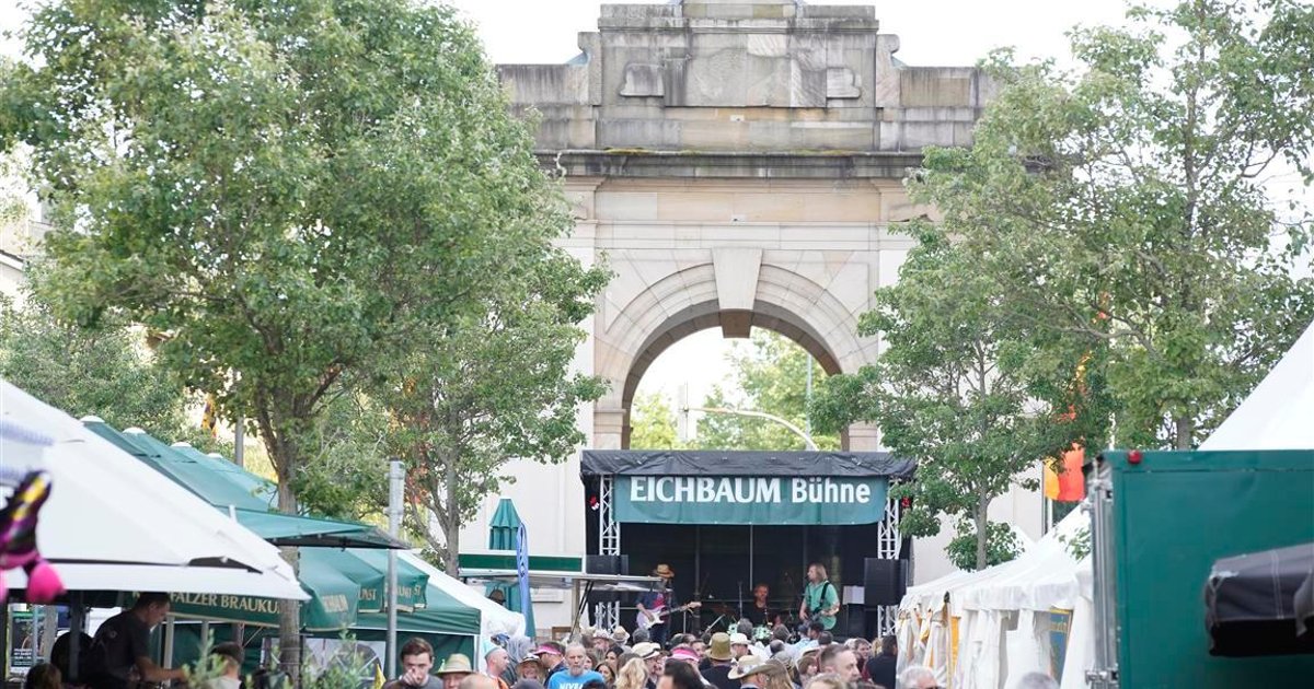 Eichbaumbühne Strohhutfestsonntag | Stadt Frankenthal